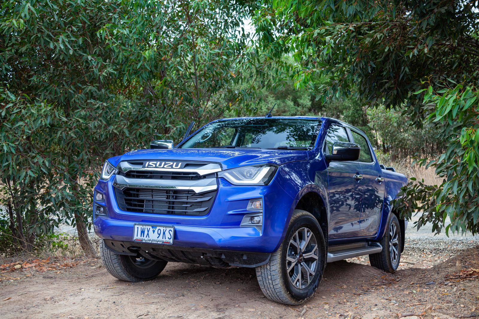 Isuzu D-Max mild-hybrid guns for Toyota HiLux | CarExpert