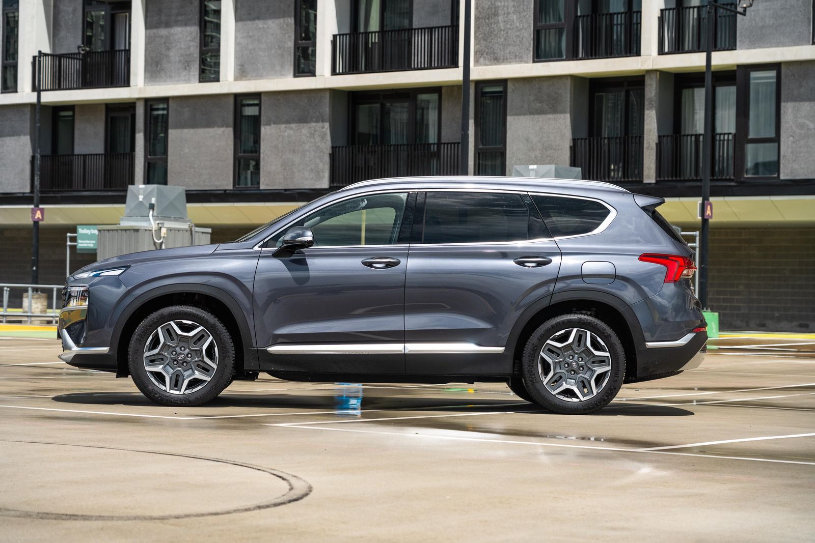 Hyundai Santa Fe: Runout deal brings $2000 discount | CarExpert
