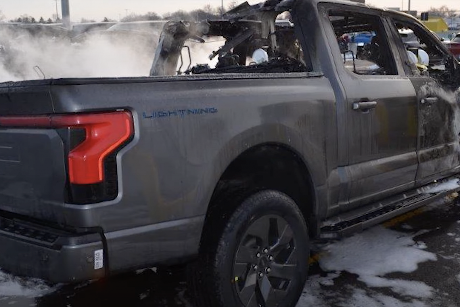 Ford's electric ute fire caught on camera | CarExpert