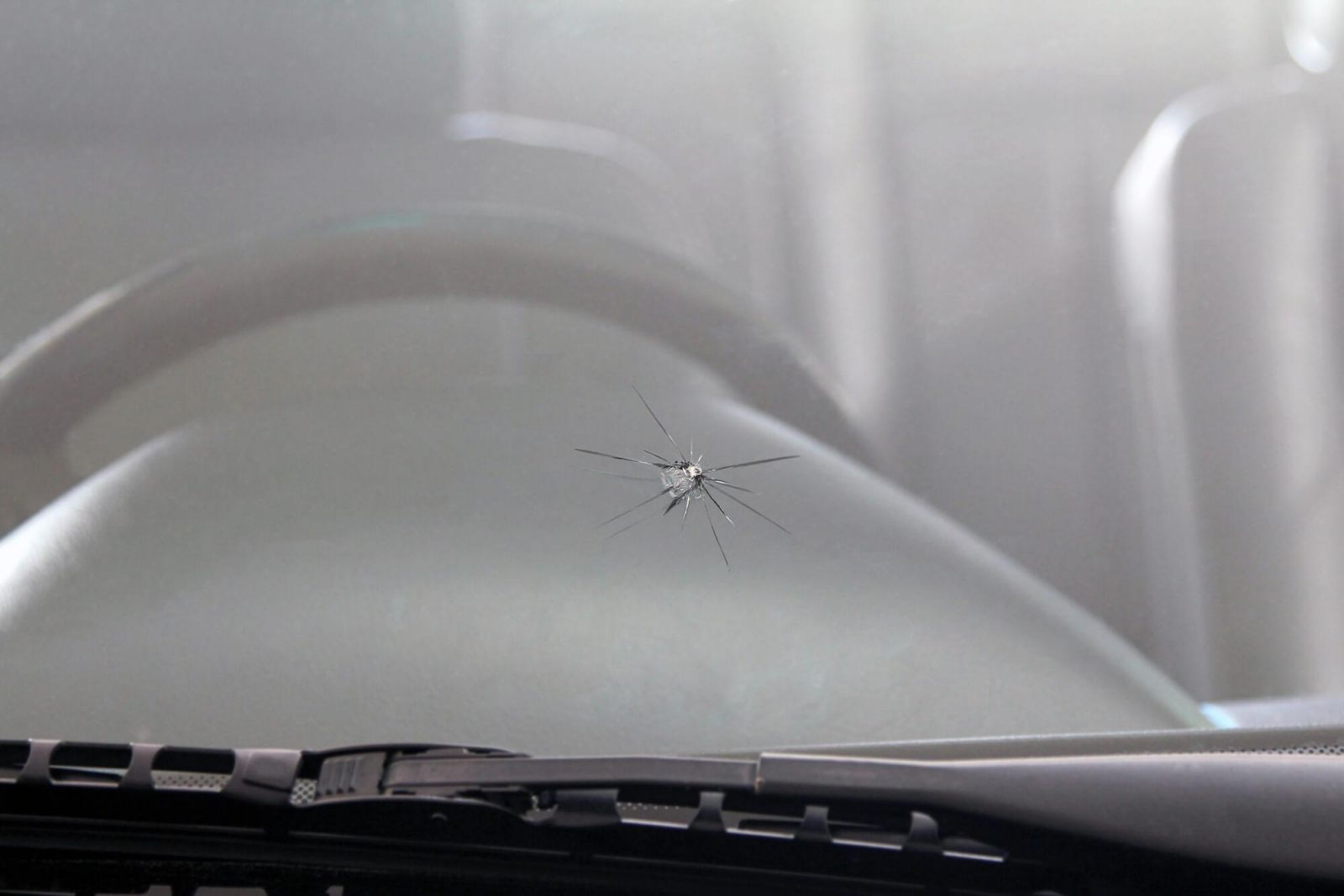 Is it legal to drive with a broken windscreen/windshield? | CarExpert