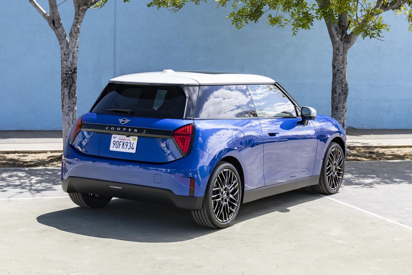 2024 Mini Cooper EV: Electric city car revealed | CarExpert