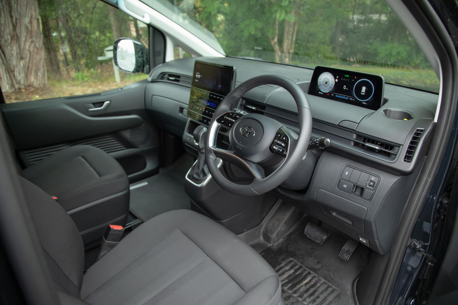 2023 Hyundai Staria Load Premium review | CarExpert