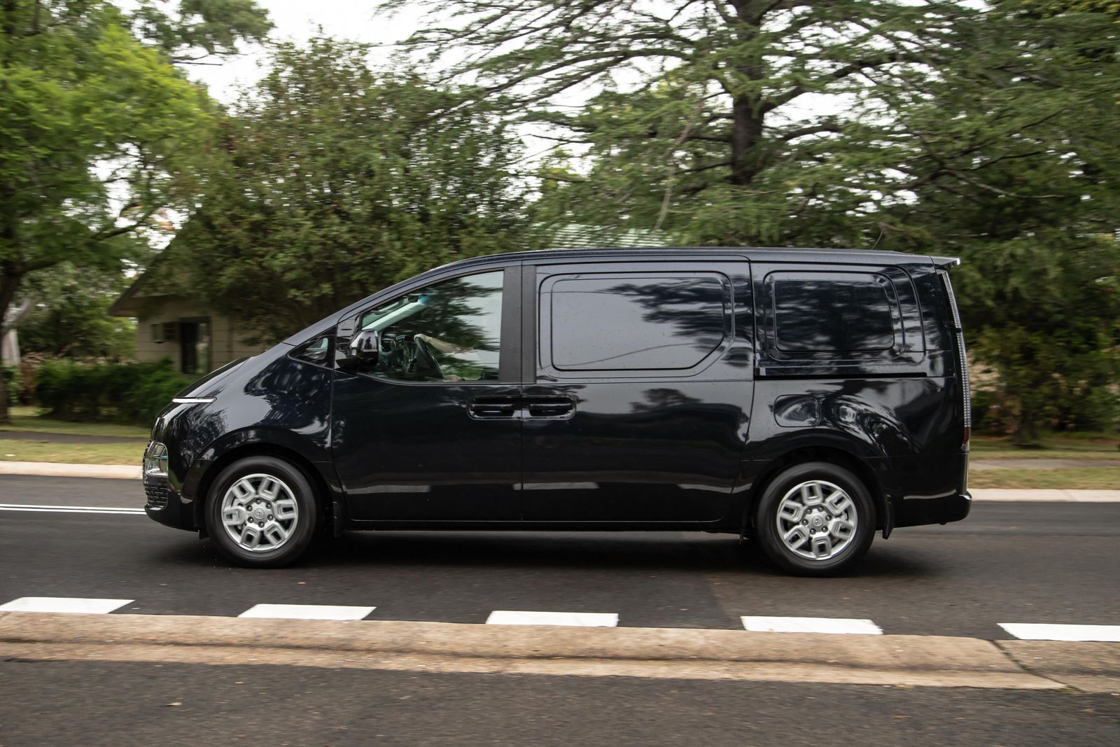 2025 Hyundai Staria Load review – Autosopedia