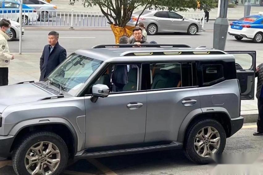 Chery's GWM Tank 300 rival spied on Chinese roads | CarExpert