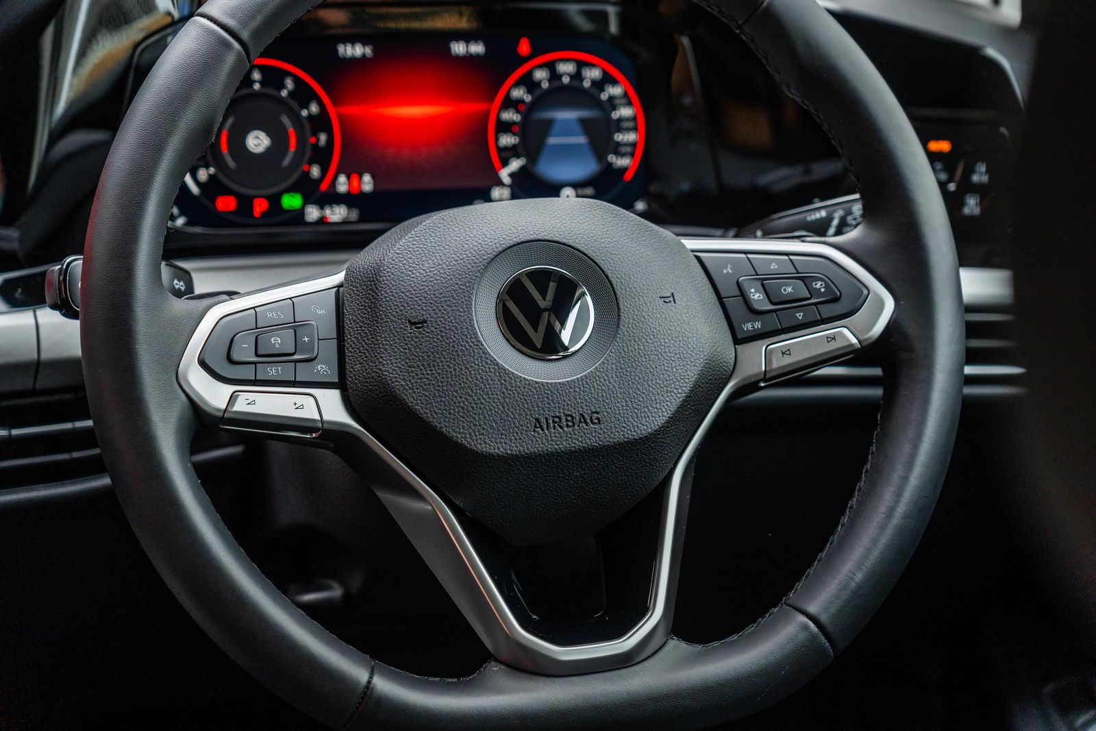 2023 Volkswagen Golf Life Wagon review | CarExpert