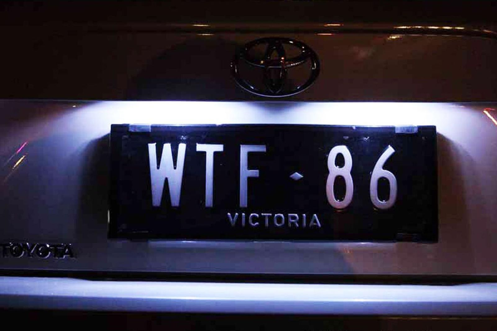 Is it illegal to drive without number plate lights? | CarExpert