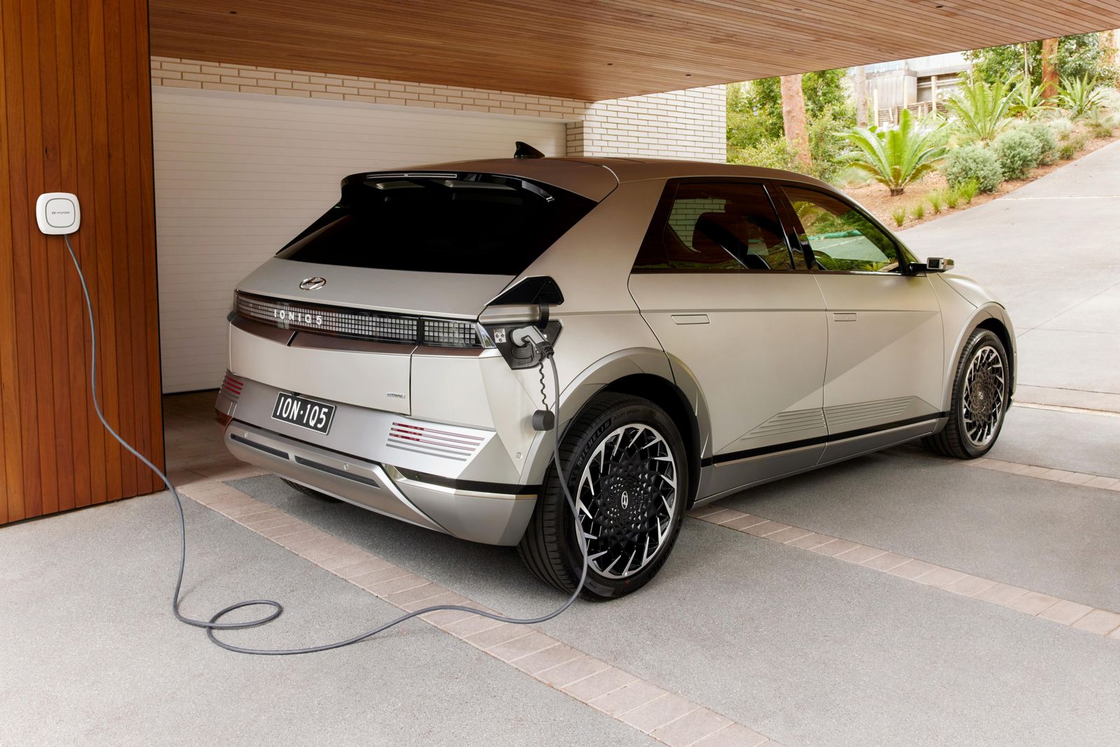 Australian Government rejects call for electric car mandates | CarExpert