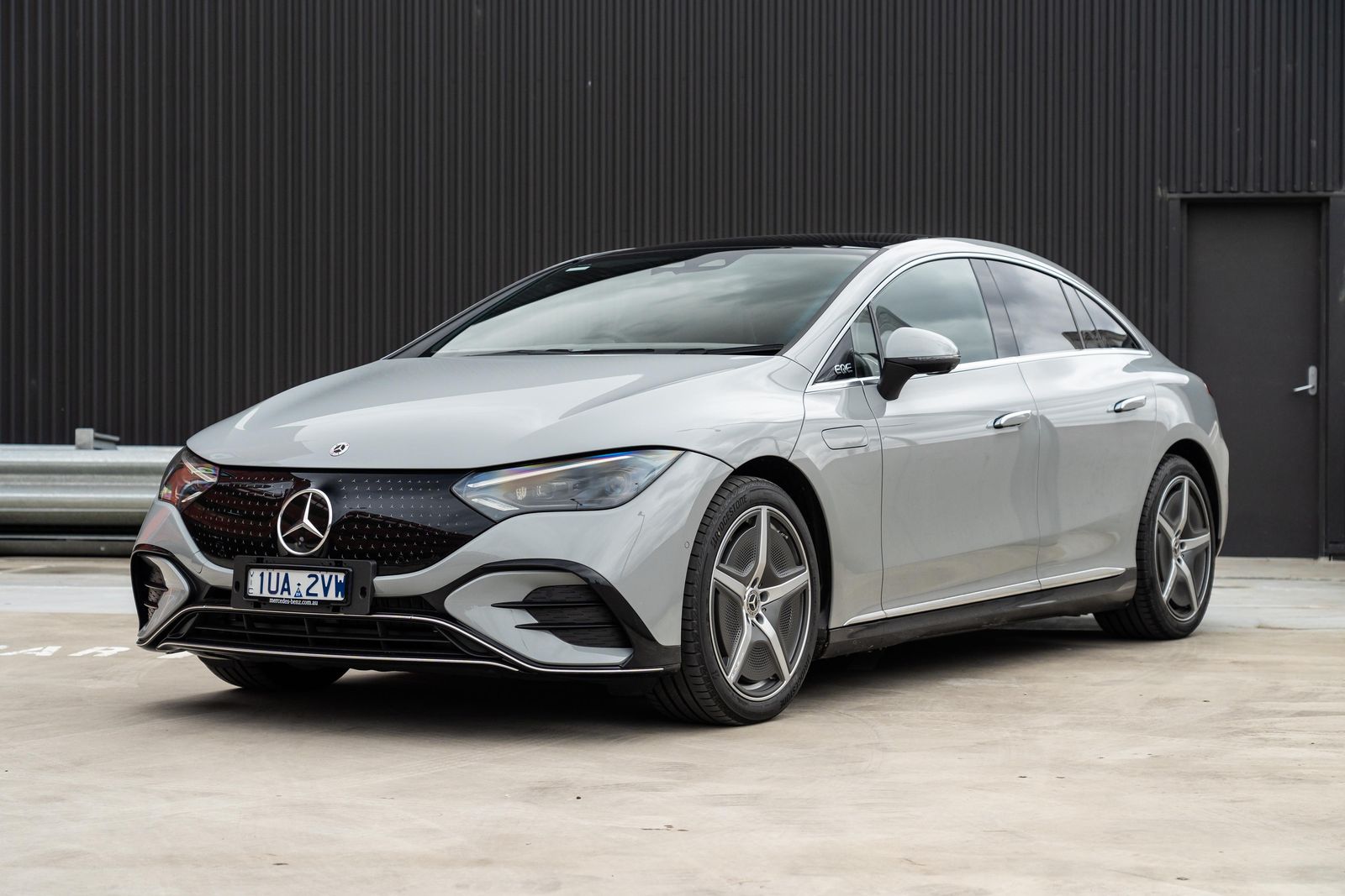 Mercedes-Benz adding electric version of one of its best-known models ...
