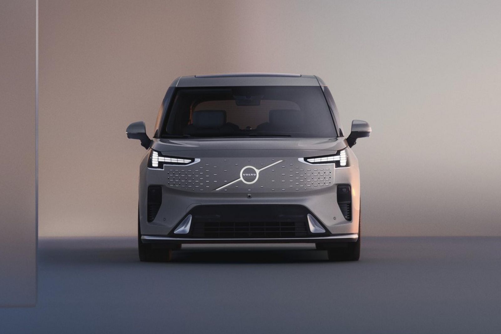 Volvo's electric people mover revealed with over 735km of range | CarExpert