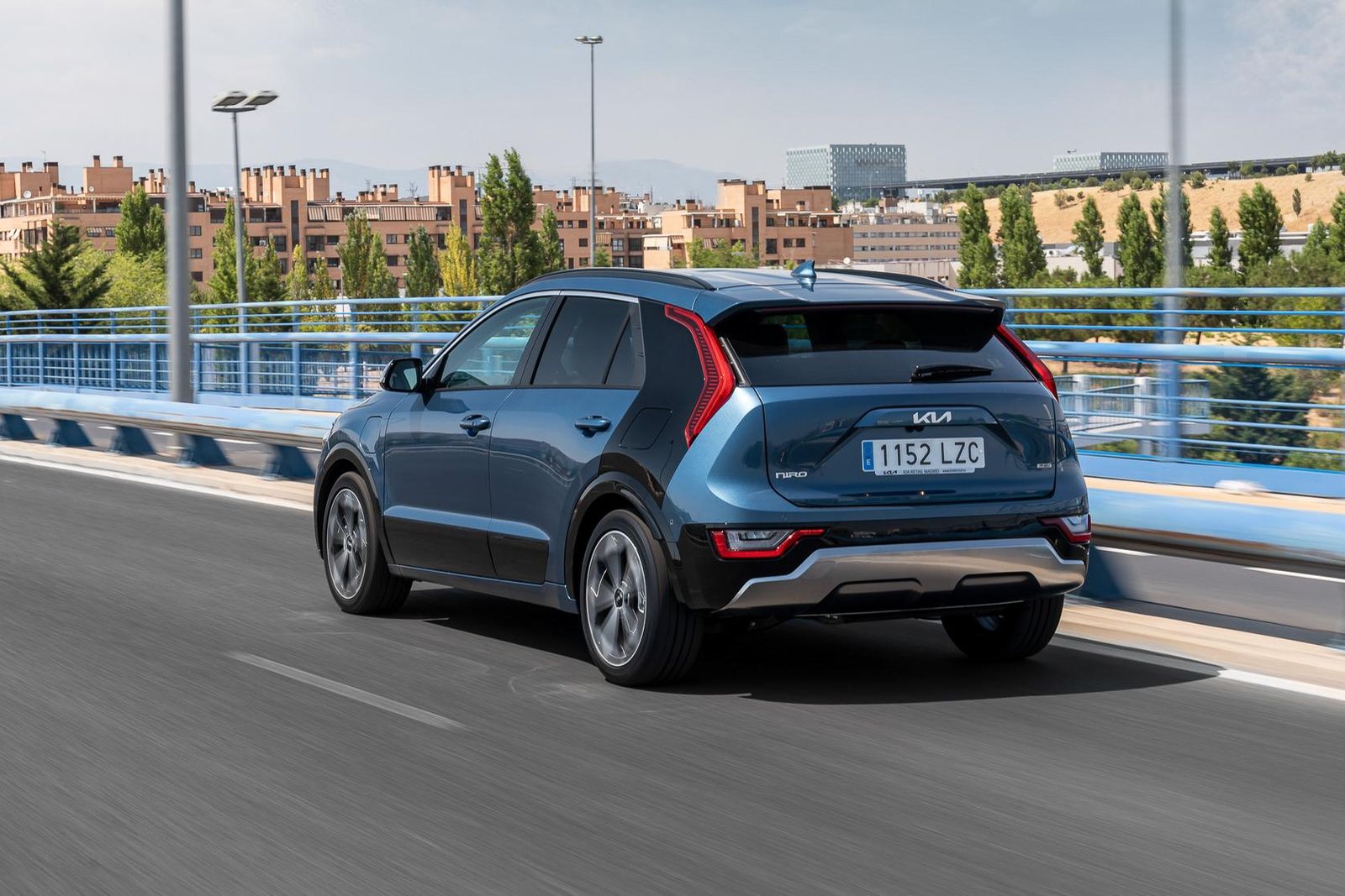 2024 Kia Niro Hybrid review: Exploring Barcelona | CarExpert