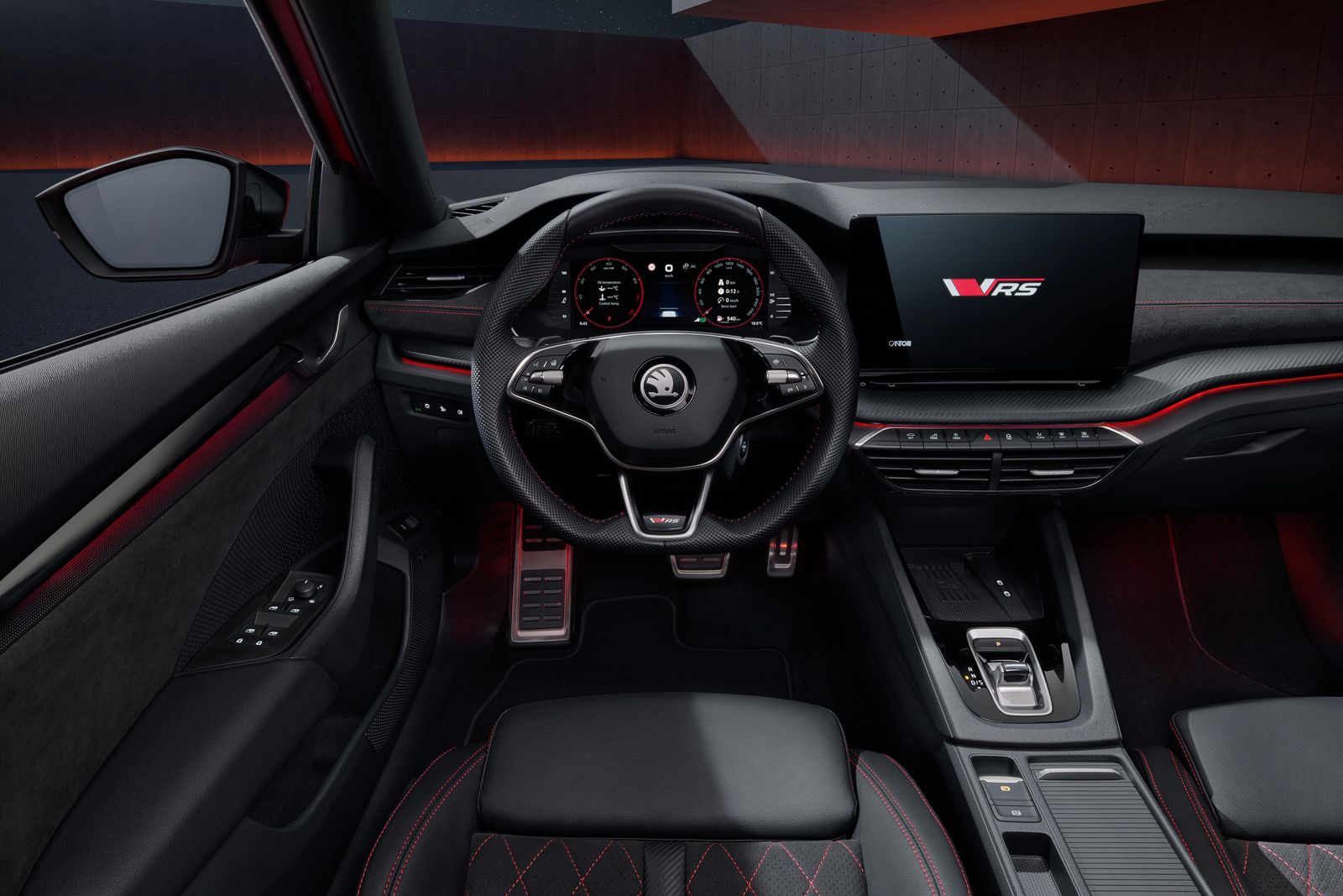 2025 Skoda Octavia facelift unveiled, RS gets a power boost | CarExpert