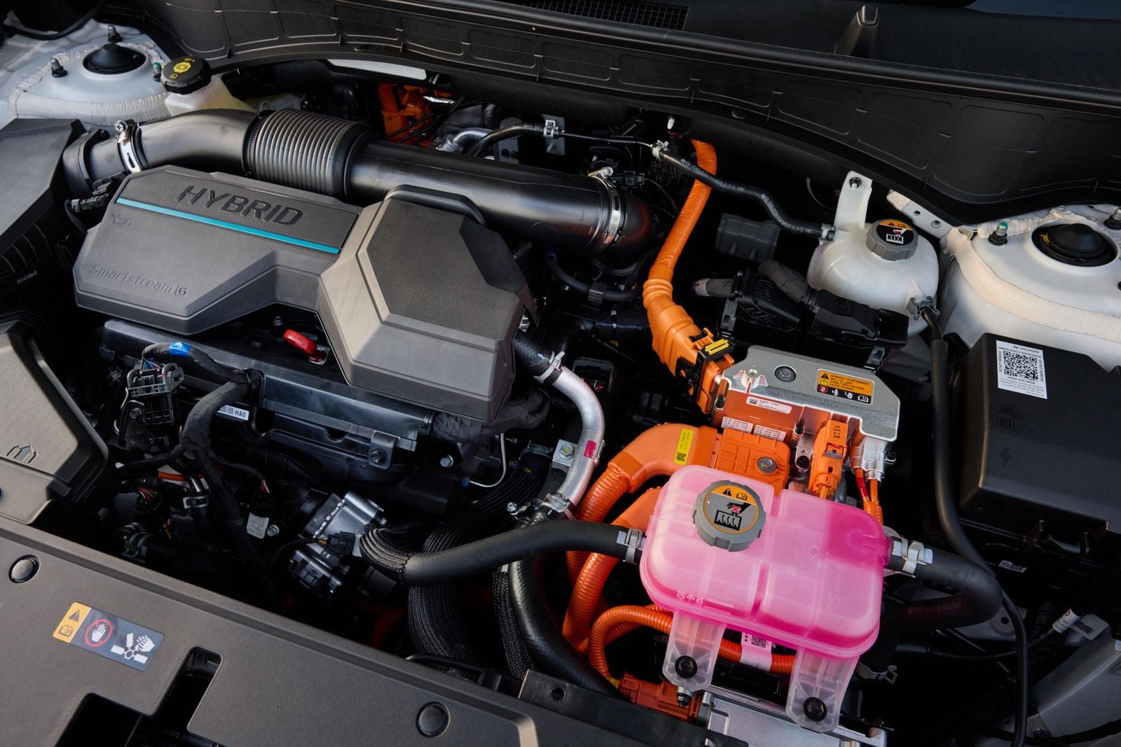 2025 Hyundai Santa Fe Hybrid review | CarExpert