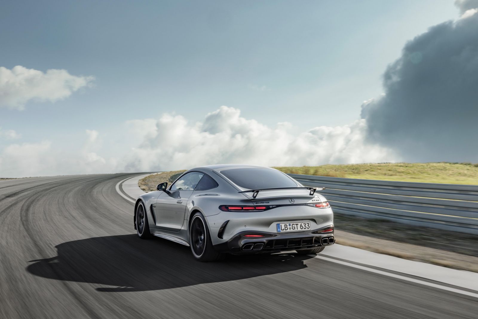 2025 Mercedes-AMG GT coupe price and specs: Bigger 911 rival prices ...