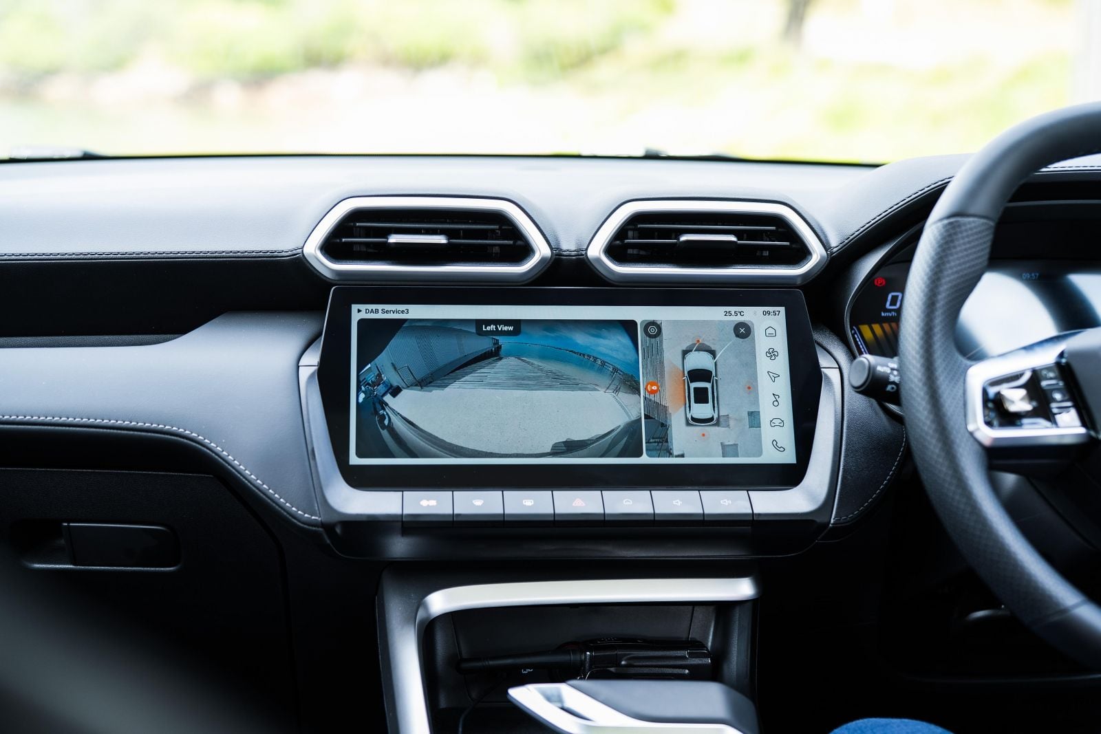 2025 MG ZS Hybrid+ price and specs | CarExpert