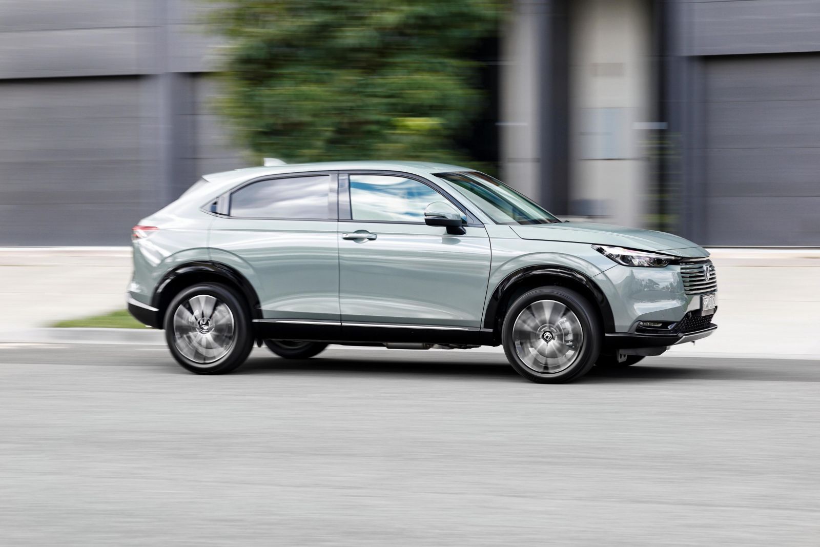 2025 Honda HR-V e:HEV: Reinvigorated benchmark sets the standard ...