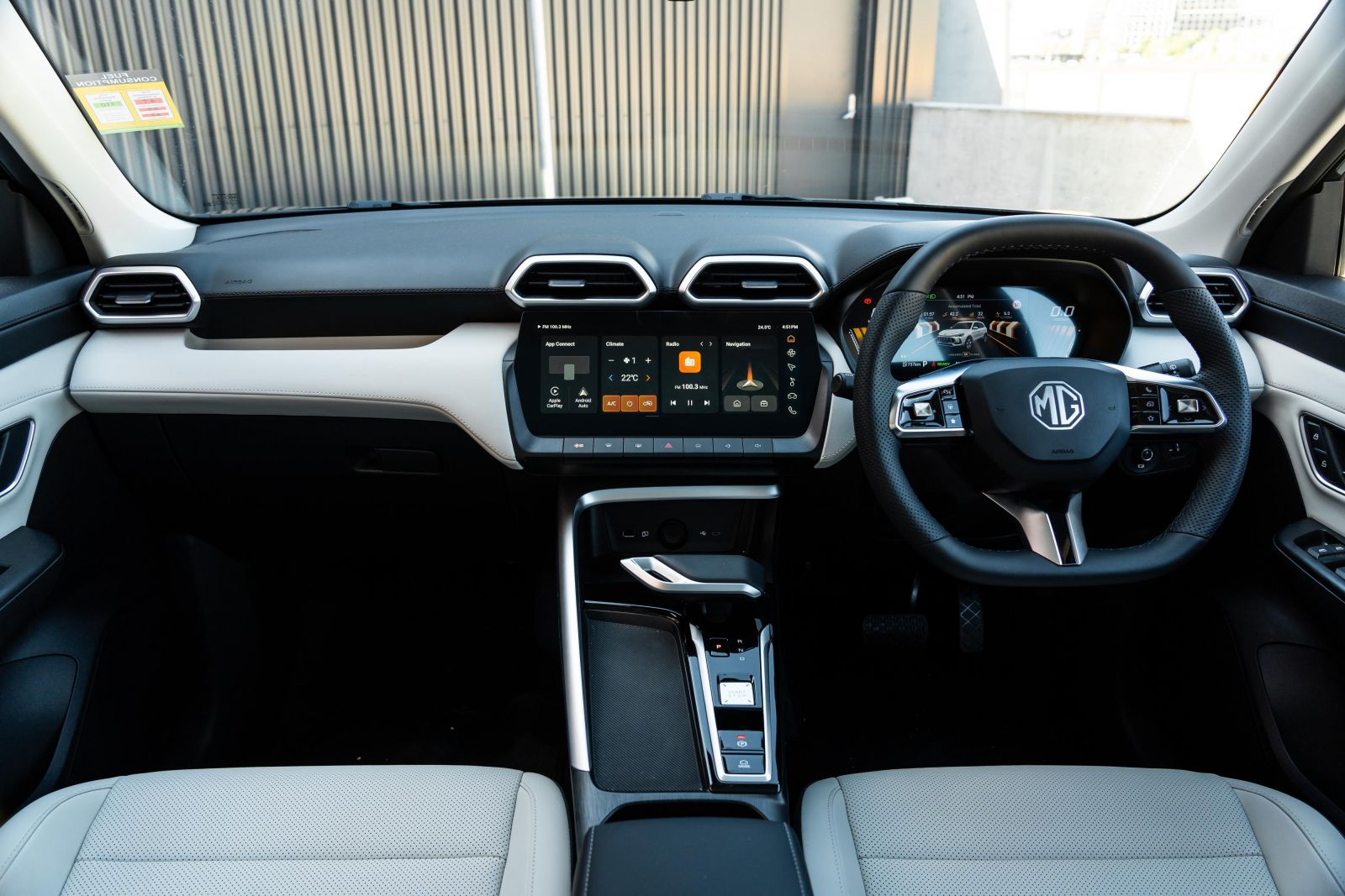 2025 MG ZS Hybrid+ Essence review - Caphahs.com