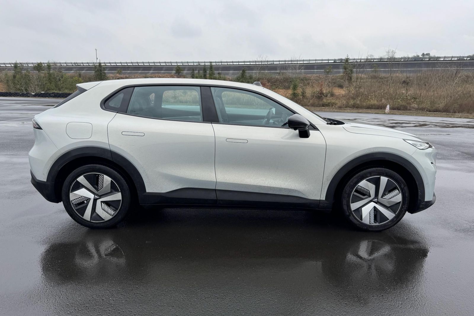 2025 Deepal S05 review: Quick drive | CarExpert