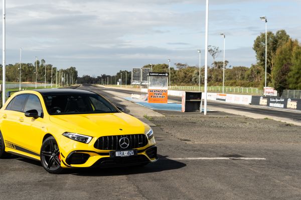 2020 Mercedes-AMG A45 S v A35: Dragparison | CarExpert