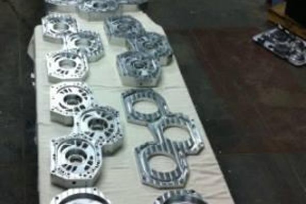 This man built a 12 rotor, 5000hp, 15.7L (960cu) engine and it runs ...