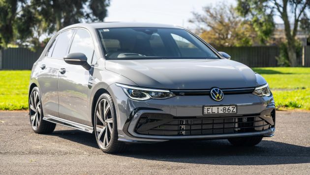 2021 Volkswagen Golf 110TSI R-LINE five-door hatchback Specifications ...