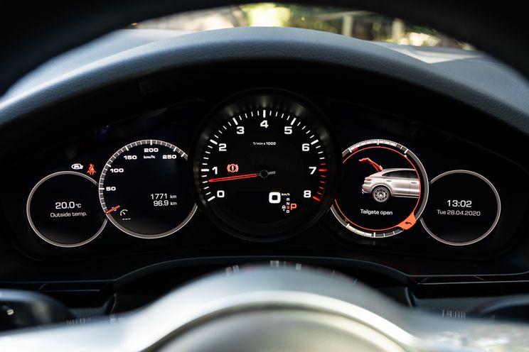 Porsche Communication Management (PCM) infotainment review | CarExpert