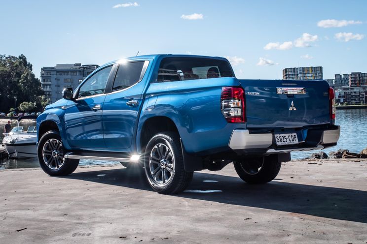 2020 Mitsubishi Triton GLX-R review | CarExpert