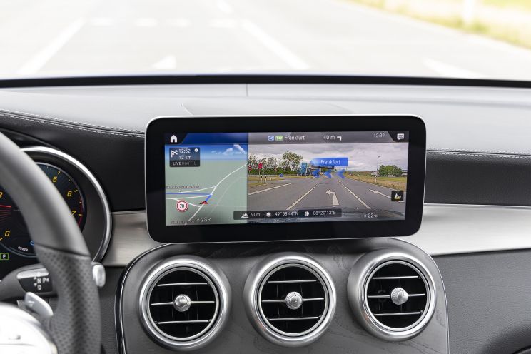 How augmented reality will make driving smarter | CarExpert