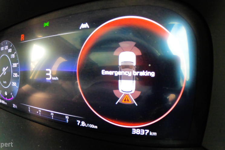 How do parking sensors work? Radar and remote parking technology ...