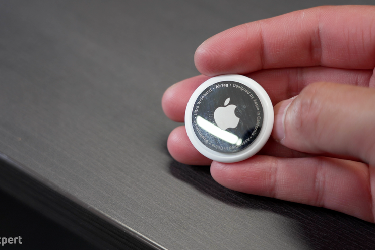 How to keep track of your car with these cheap devices: AirTag v ...