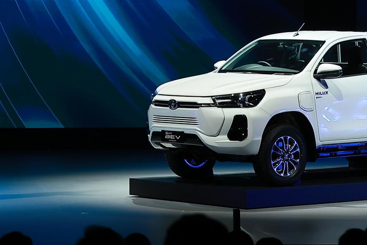 Electric Toyota HiLux concept 'confirms' brand's belief in EVs | CarExpert