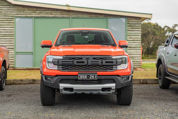 Drag race reveals fastest ute! Ranger vs HiLux vs RAM vs Silverado vs ...