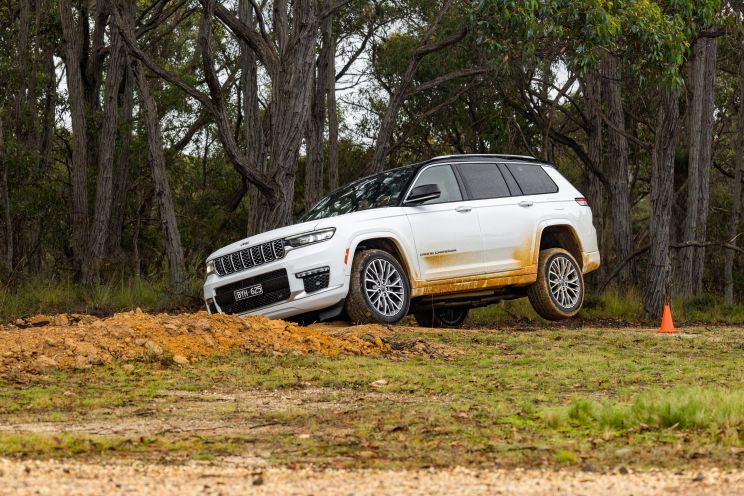2023 Best 4WD SUV revealed! MU-X vs LandCruiser vs Patrol vs Defender vs Everest vs LX600 vs ...