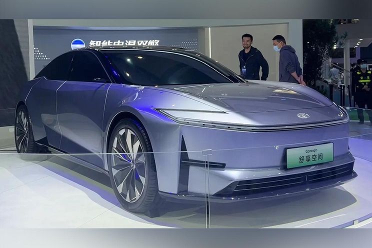 Sleek sedan and large SUV are Toyota's latest electric car concepts ...