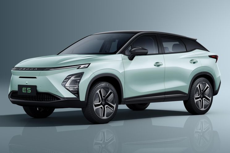 2025 BYD Atto 3 vs Chery Omoda E5 comparison | CarExpert