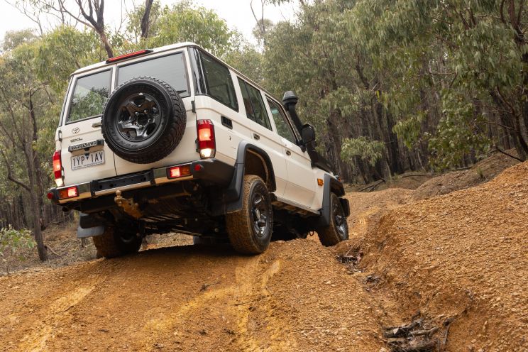 2024 Toyota LandCruiser 70 Series V8 off-road review | CarExpert