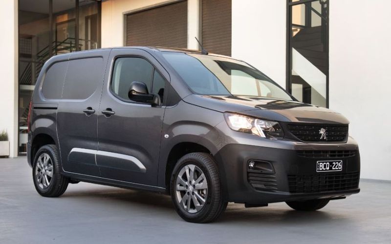 2023 Peugeot Partner PRO SHORT four-door van Specifications | CarExpert