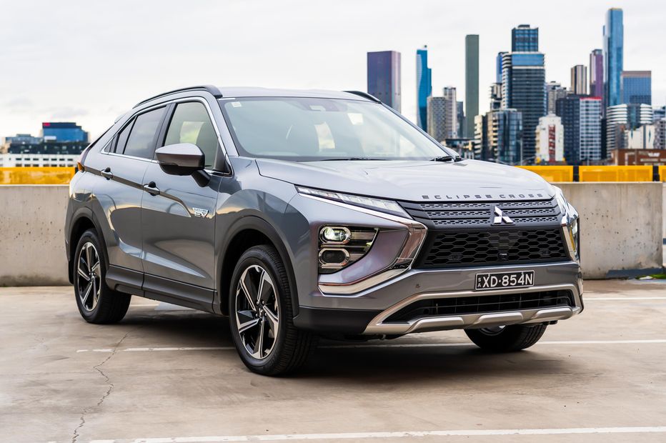 Mitsubishi ASX vs Mitsubishi Eclipse Cross Comparison | CarExpert