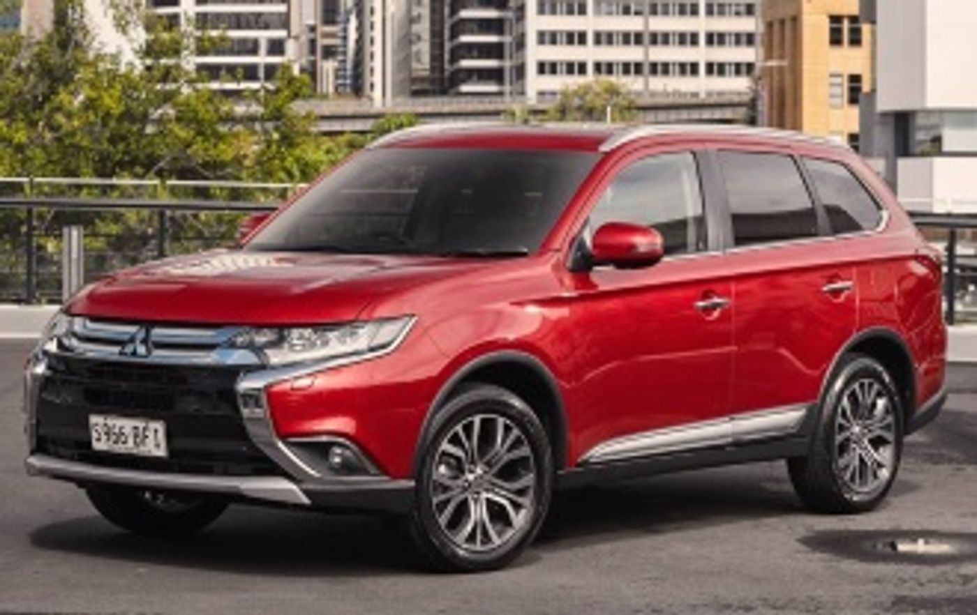 2016 Mitsubishi Outlander XLS (4x4) Price and Specifications | CarExpert