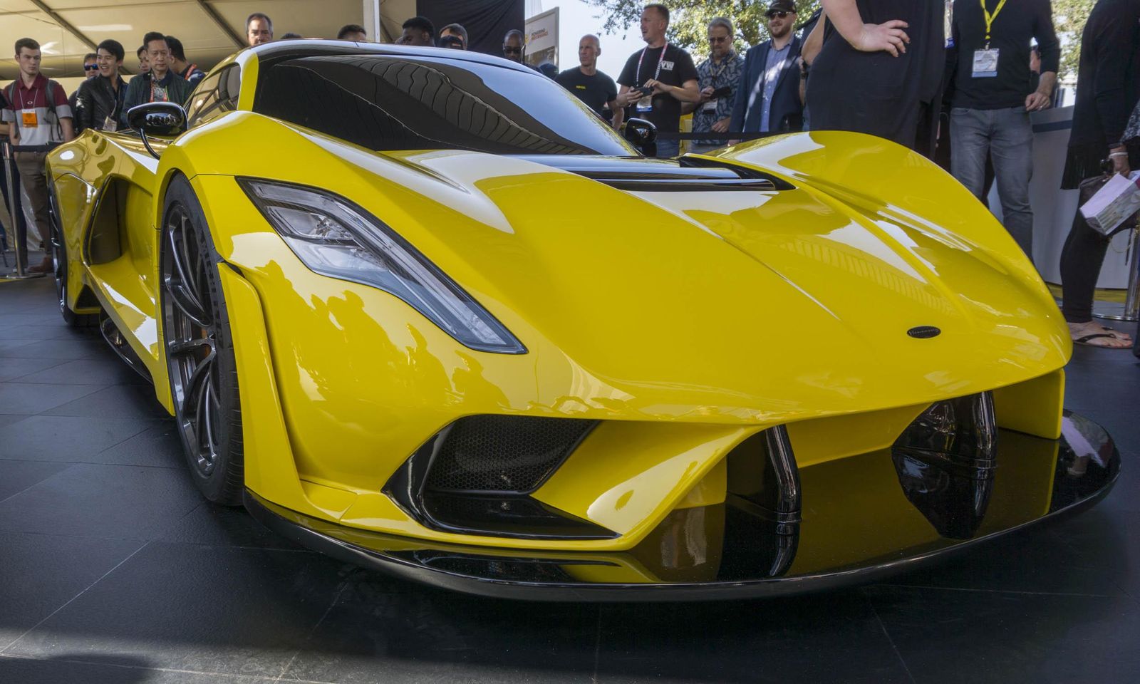 1817HP Hennessey Venom F5 claims it will be the world's fastest car at ...