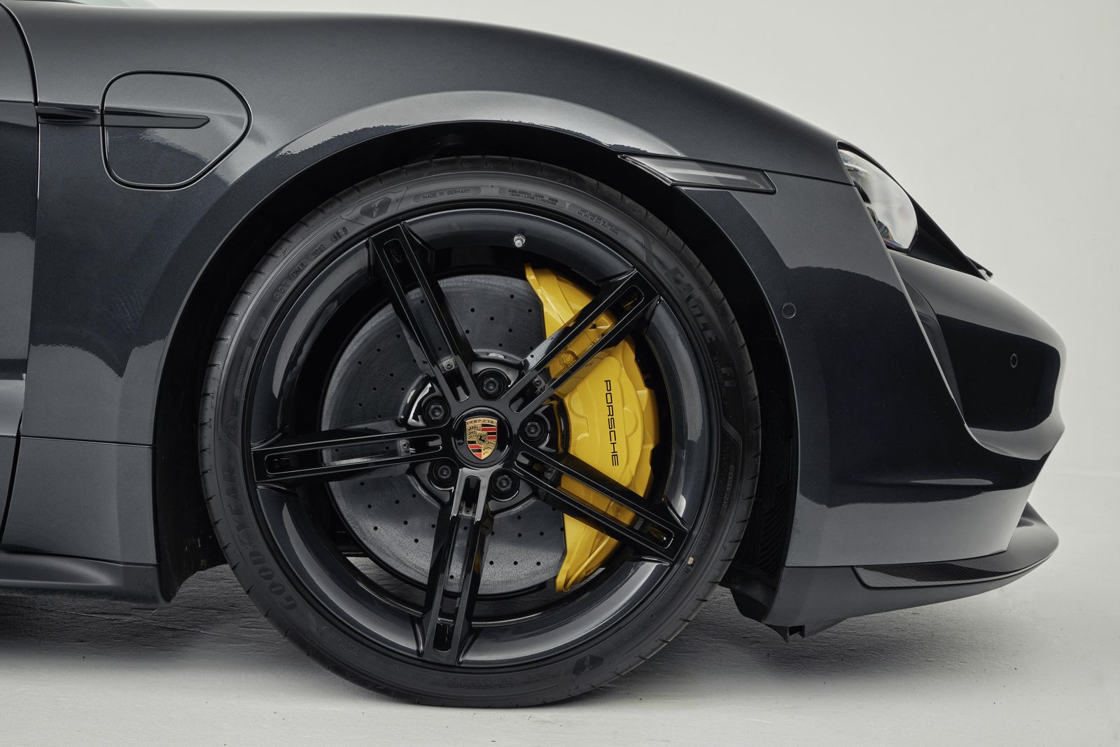 2021 Porsche Taycan review | CarExpert