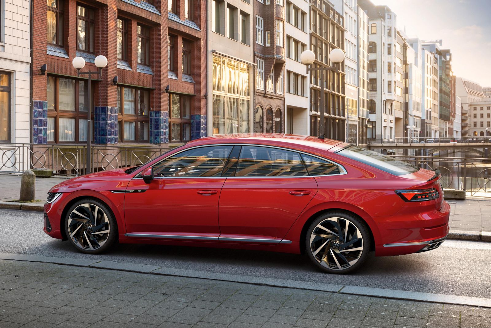 2022 Volkswagen Arteon price and specs | CarExpert