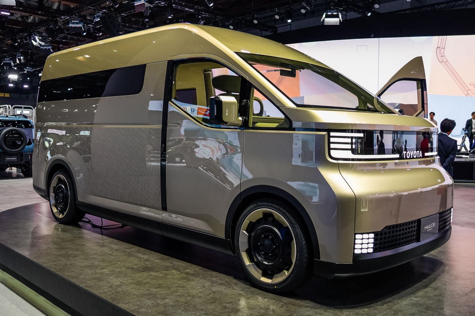 2025 Toyota Hiace Reviews - Models & Range | CarExpert
