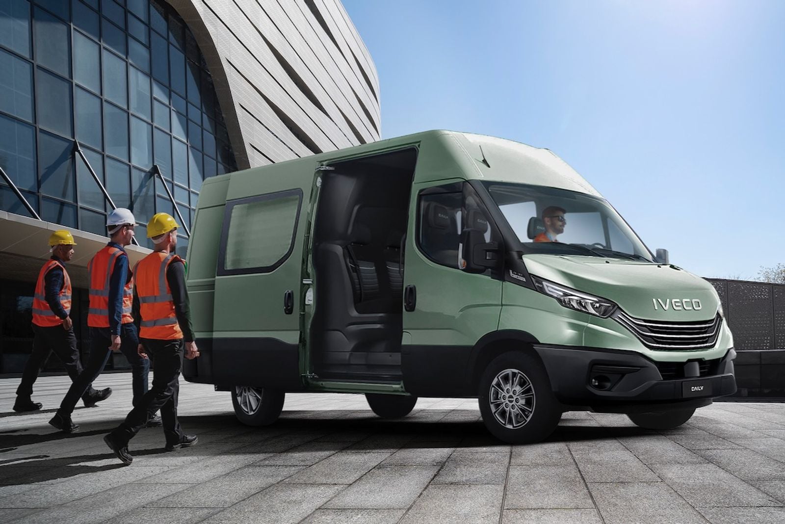Iveco Daily Reviews - Models & Range | CarExpert