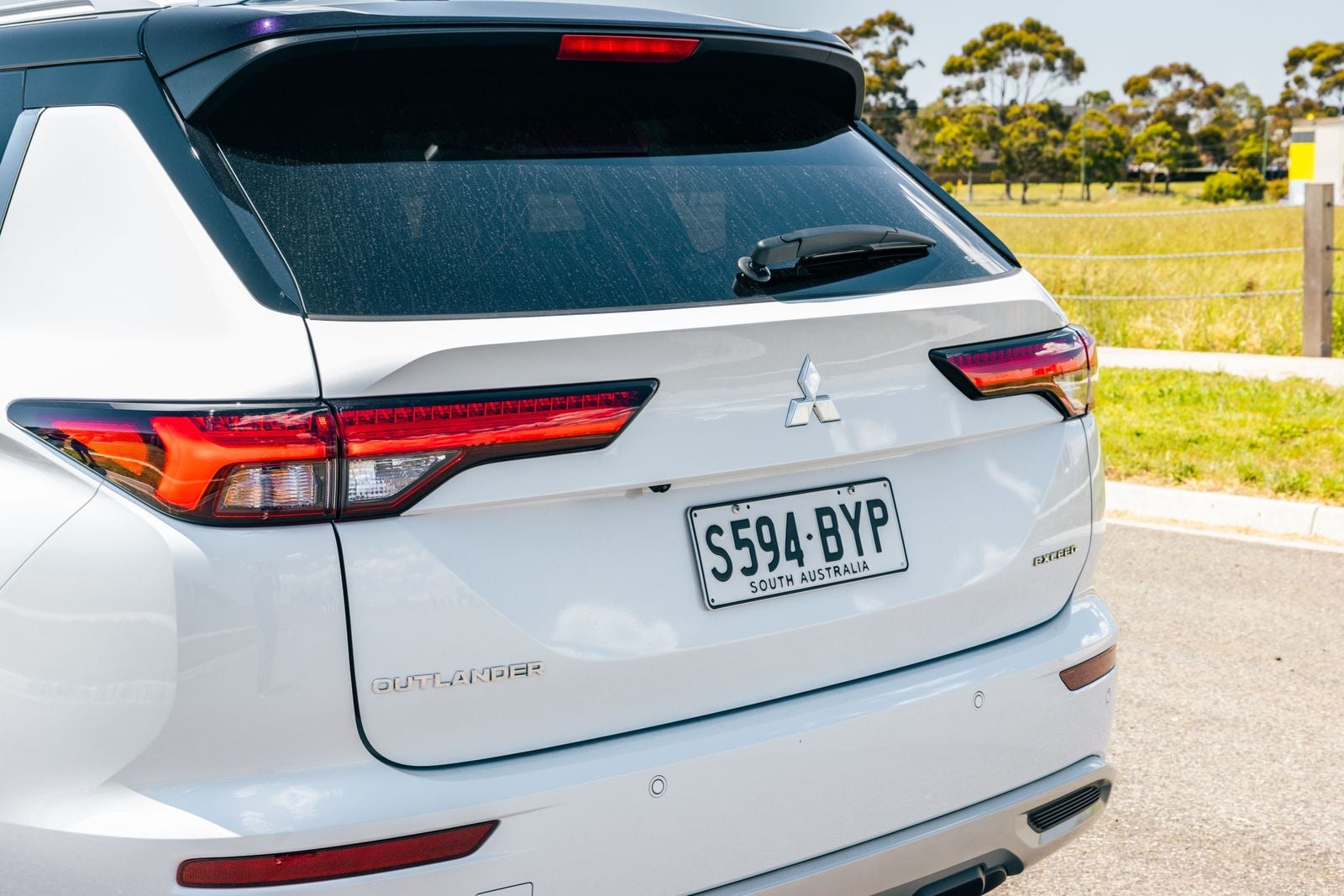 2024 Mitsubishi Outlander Reviews - Models & Range | CarExpert