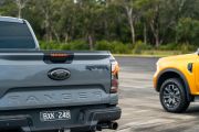 2023 Ford Ranger Raptor v Wildtrak V6 v Wildtrak Bi-Turbo: Dragparison ...