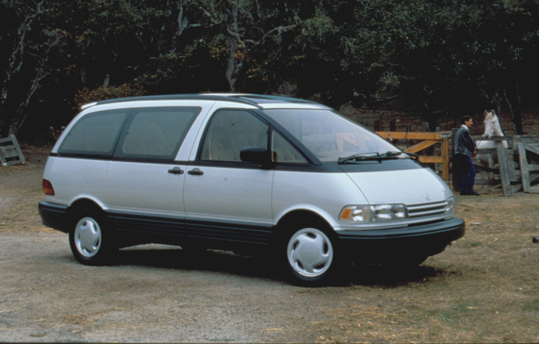 Toyota Tarago people mover to return – report | CarExpert