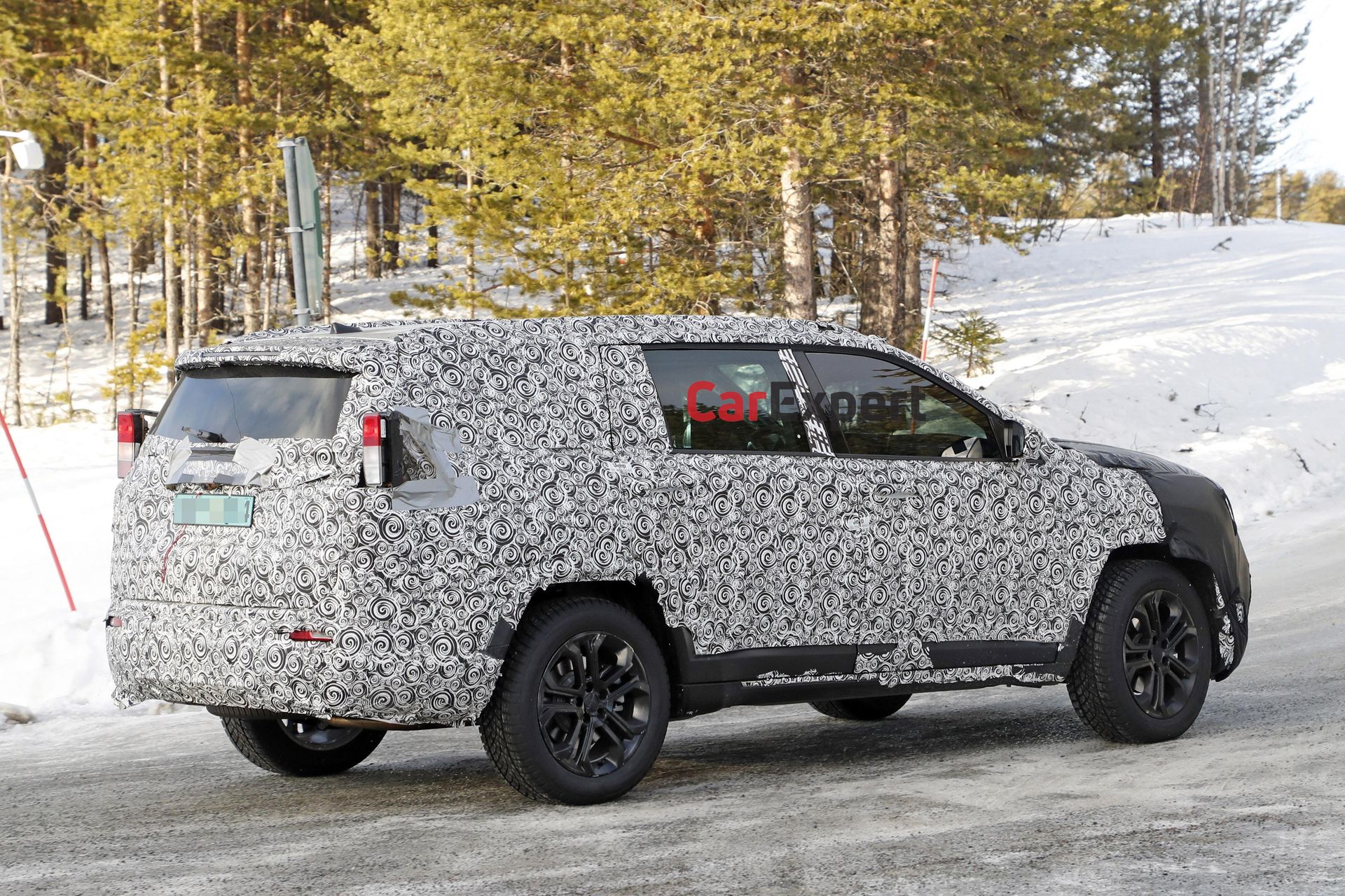 Jeep Compass three-row spied | CarExpert