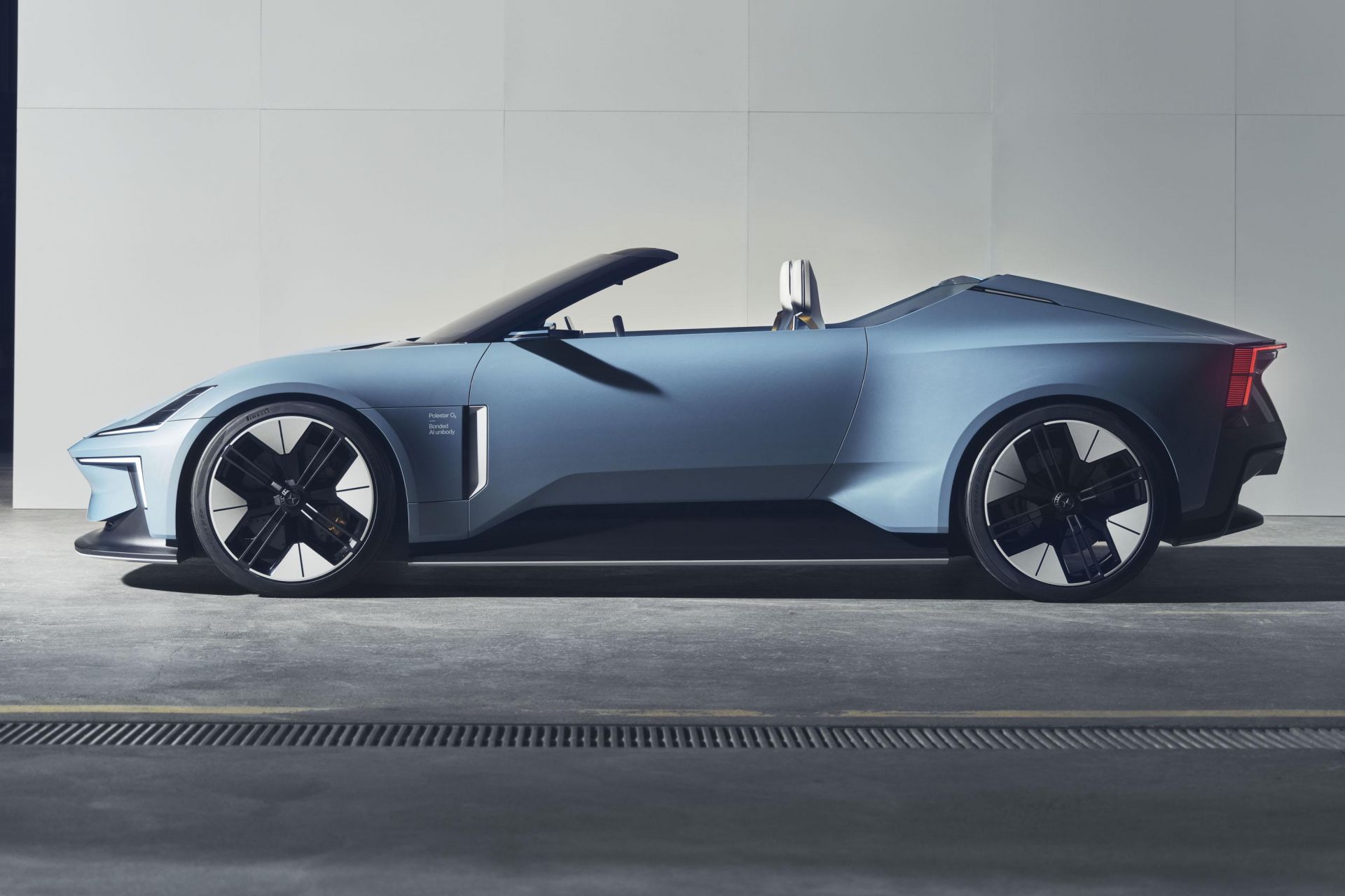 Polestar O2 concept unveiled with built-in drone | CarExpert