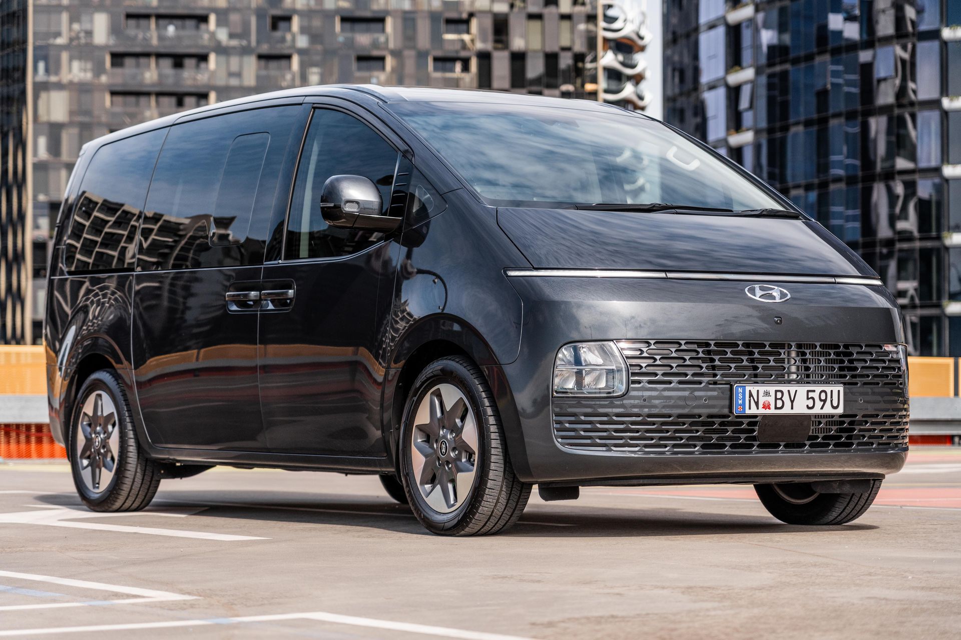 Hyundai Staria EV spied: Futuristic people mover getting battery power ...