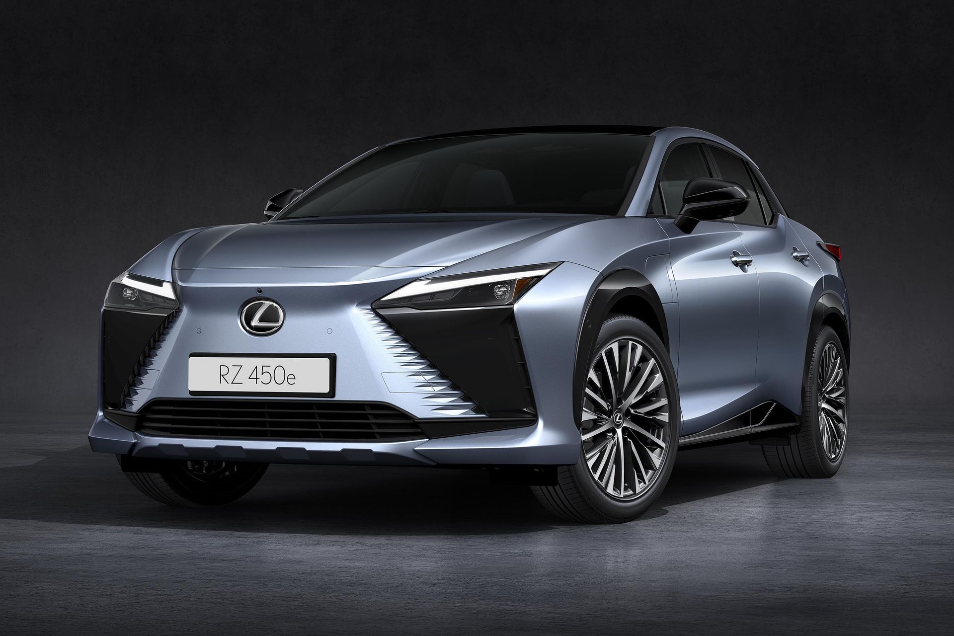Design Exposé: Lexus RZ vs Toyota bZ4X | CarExpert